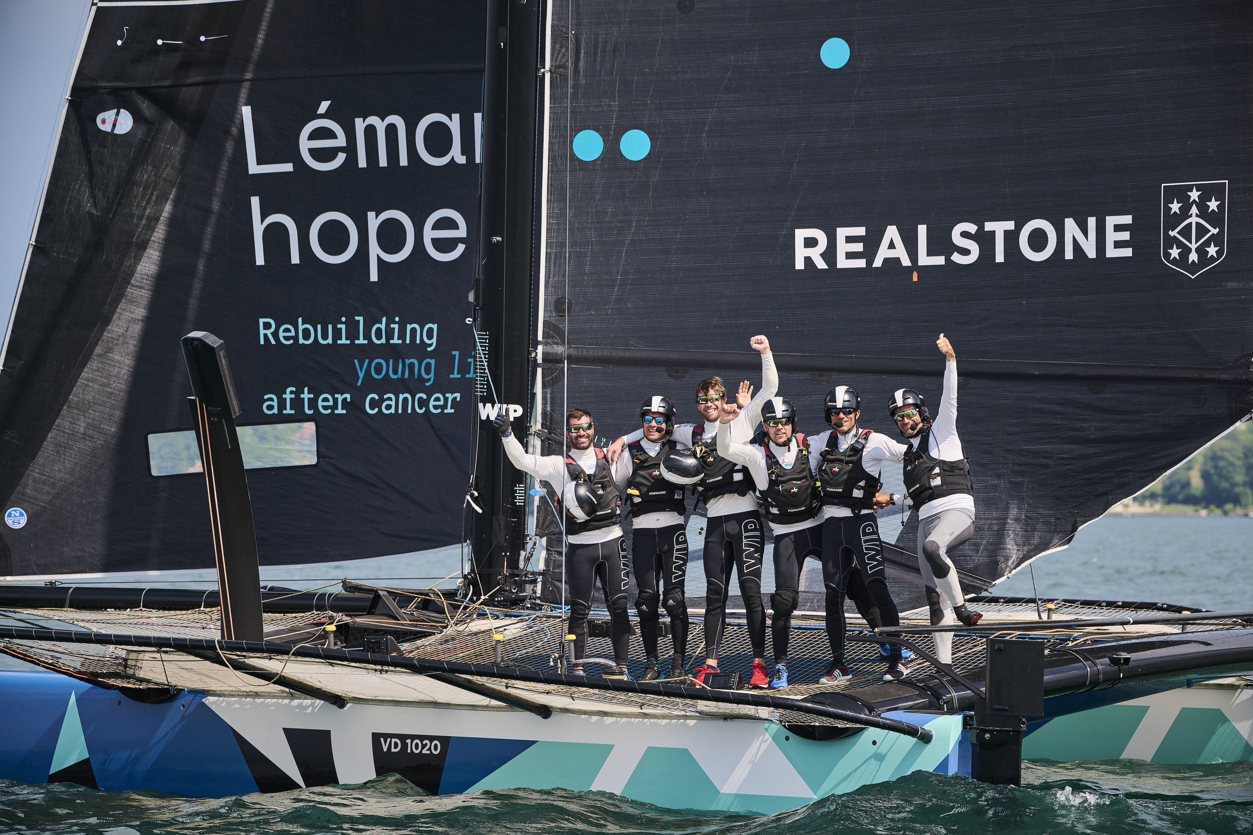 Realteam Sailing wins their home event in nail-biting final | TF35